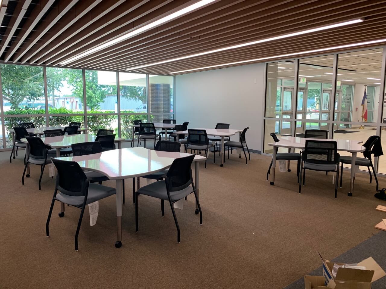 Welcome to J.R., Inc. | High-Quality Office & Library Furniture